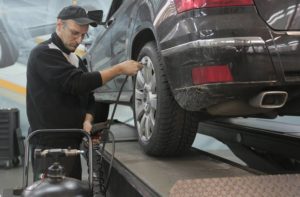 How To Fix A Car Bumper Falling Off - Guide - Car Super Care
